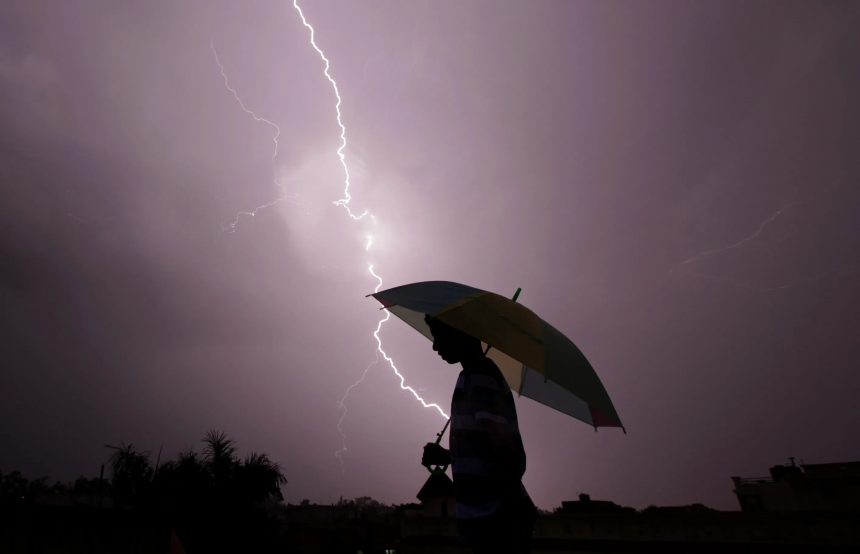 Ghana Meteo alert Ghanaians as storms move across Ghana